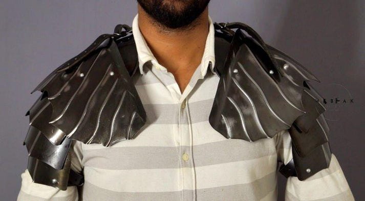 Nazgûl Ringwraith Costume – Full LOTR Cosplay Armor & Cloak Set ...